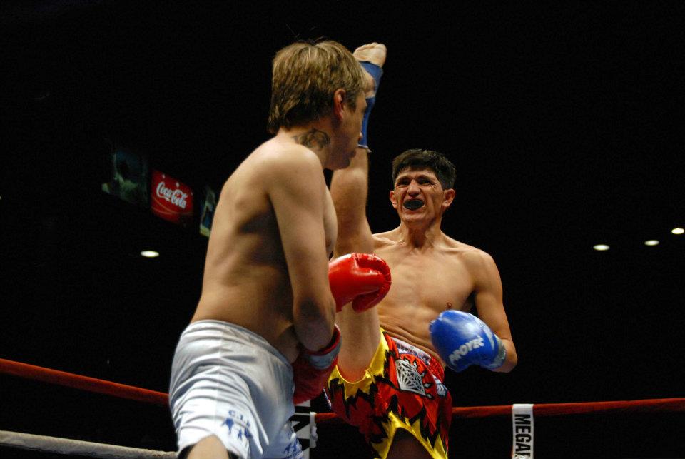 Edison Omar Jimenez Tri Campeon de Kick Boxing :: Aso Guayas Kick Boxing